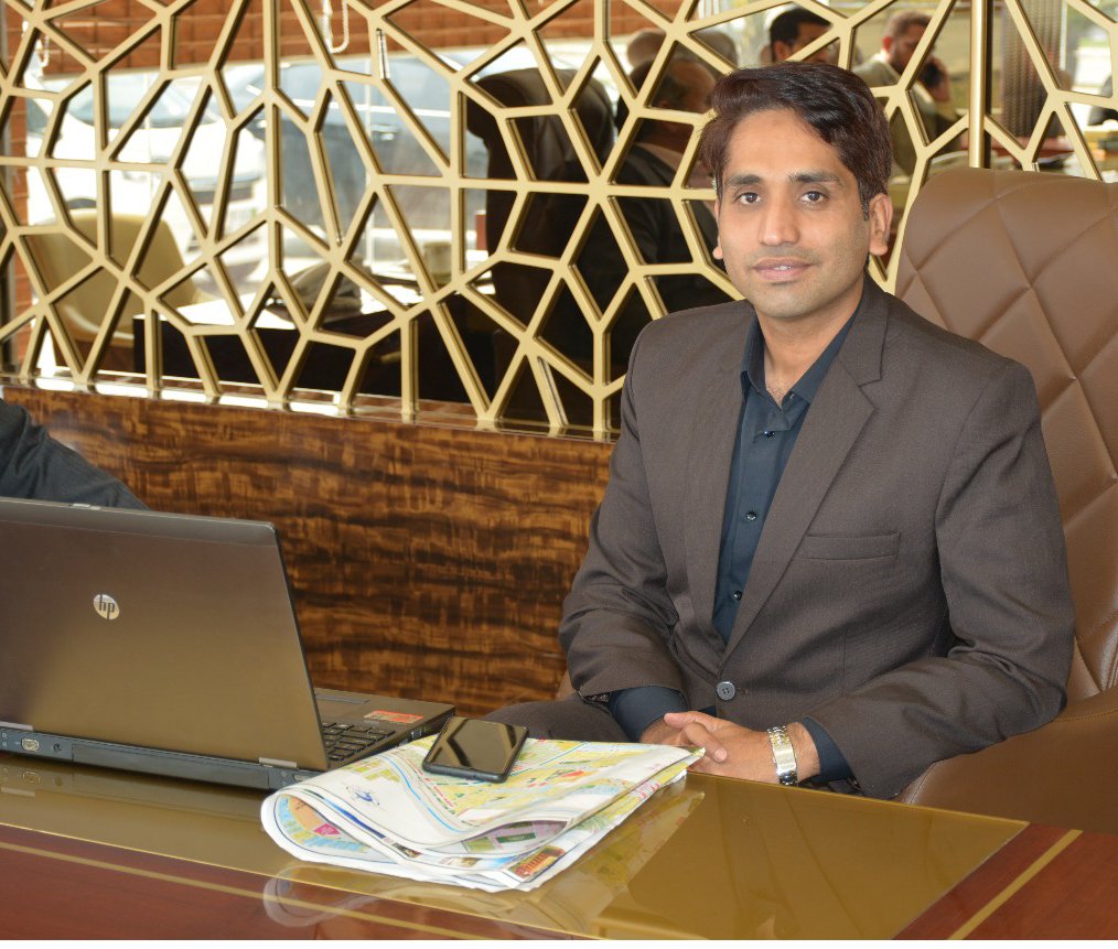 Qaiser Afzal - Ali Saqlain